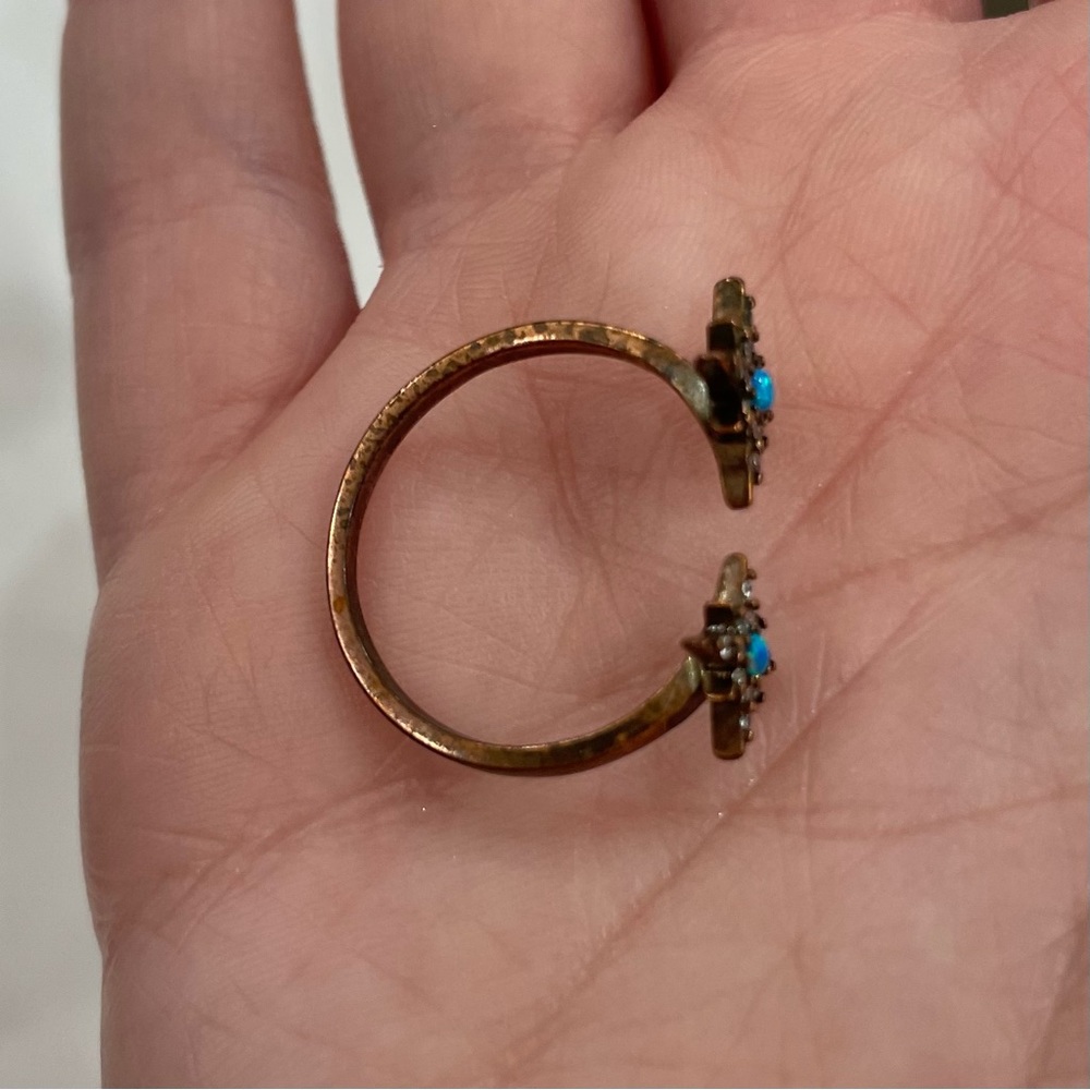 Taylor Swift Arcade Ring And Opal Eyes Earrings - Gem